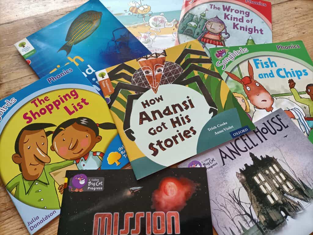 7 Ways to Read School Book Banded Books - Busy Busy Learning