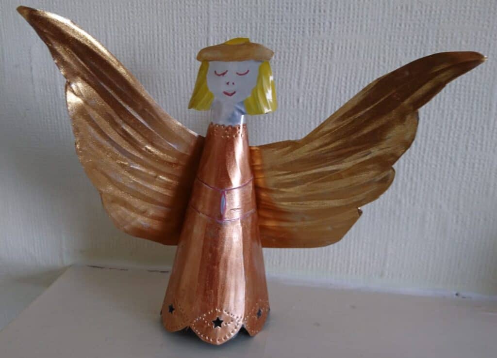 Christmas Crafts, Candles, Pebble Painting and Tin Art Ideas