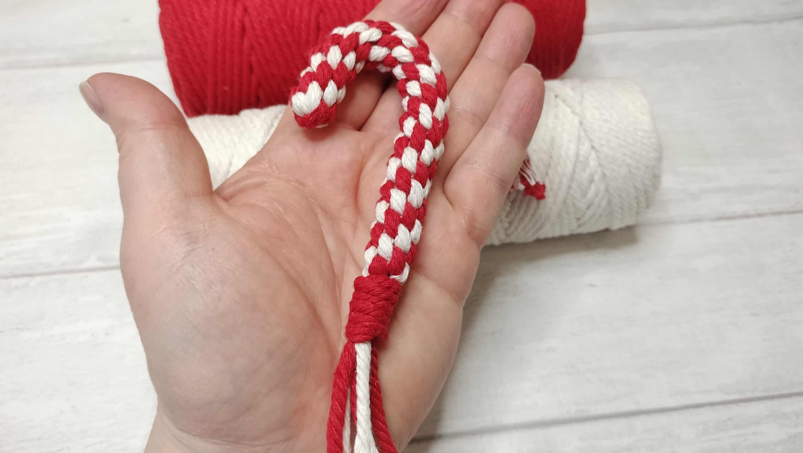 Easy Macrame Christmas Tree Decoration: Candy Cane Tutorial - Busy Busy ...